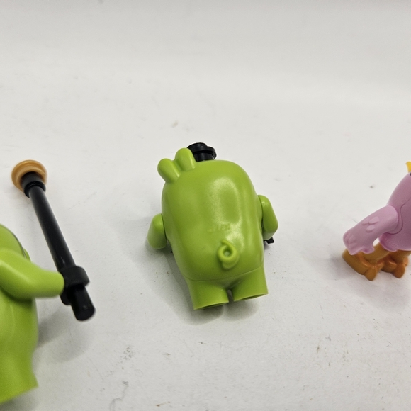 Lego | Toys | Lego Angry Birds Movie Pig City Teardown Stella Green ...